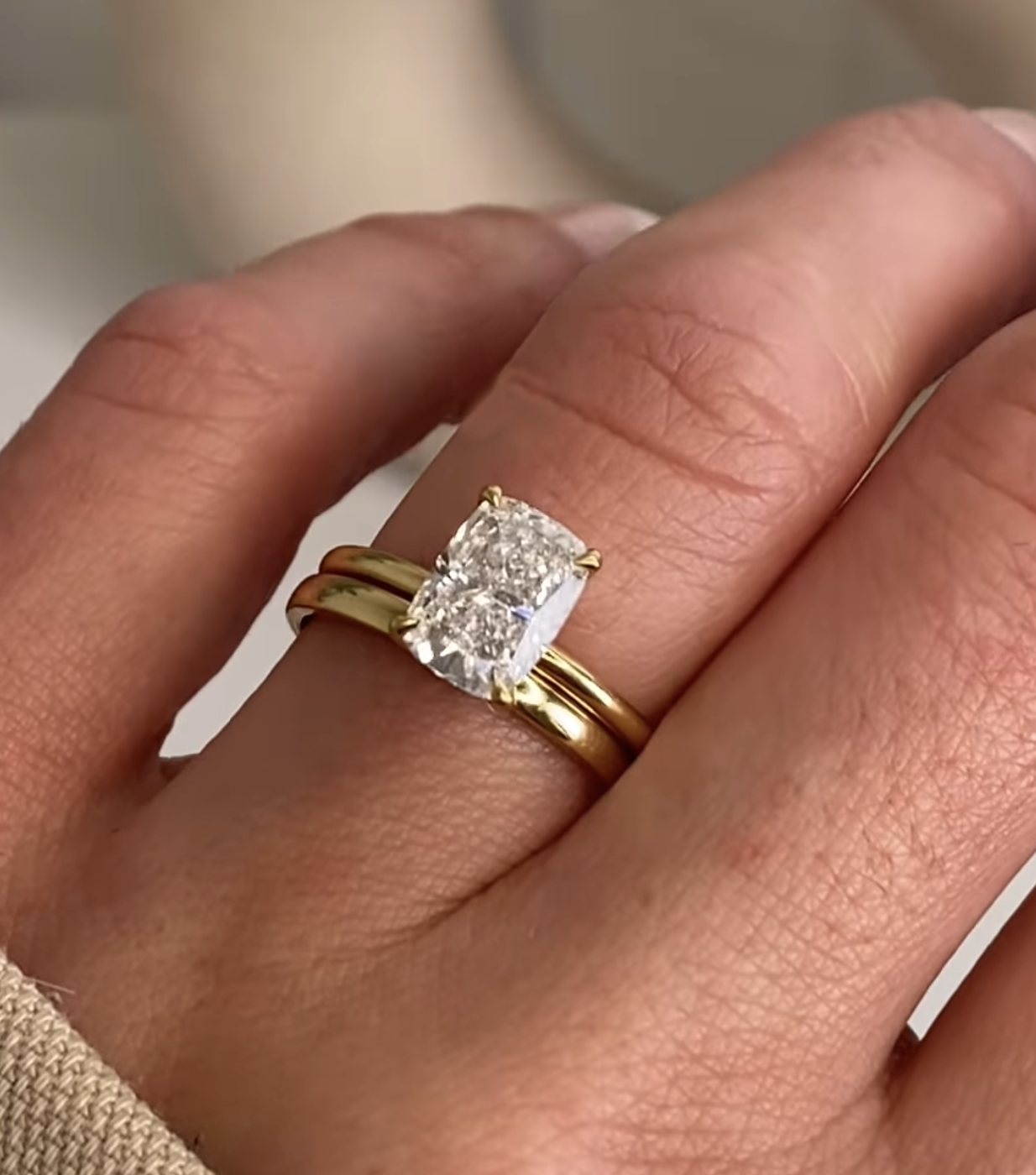 2.5ct Elongated Cushion + Wedder Set